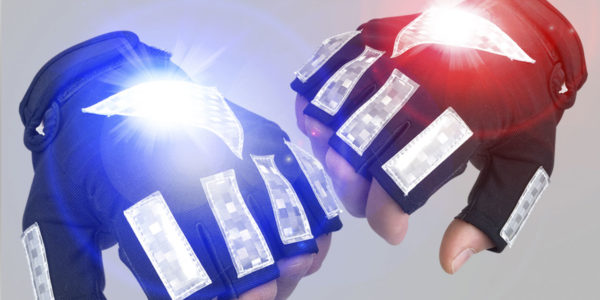 LIGHTED TRAFFIC SAFETY GLOVES | BRITE-STRIKE TECHNOLOGIES INC